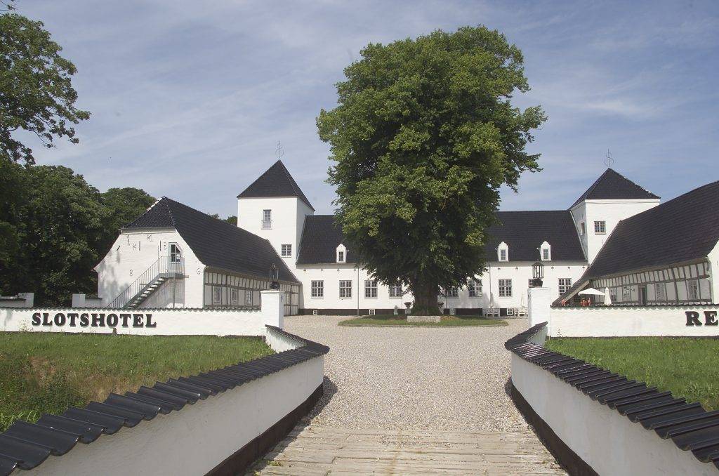 Slotsophold | Bryllup | Fester | Konferencer - Danske Slotshoteller